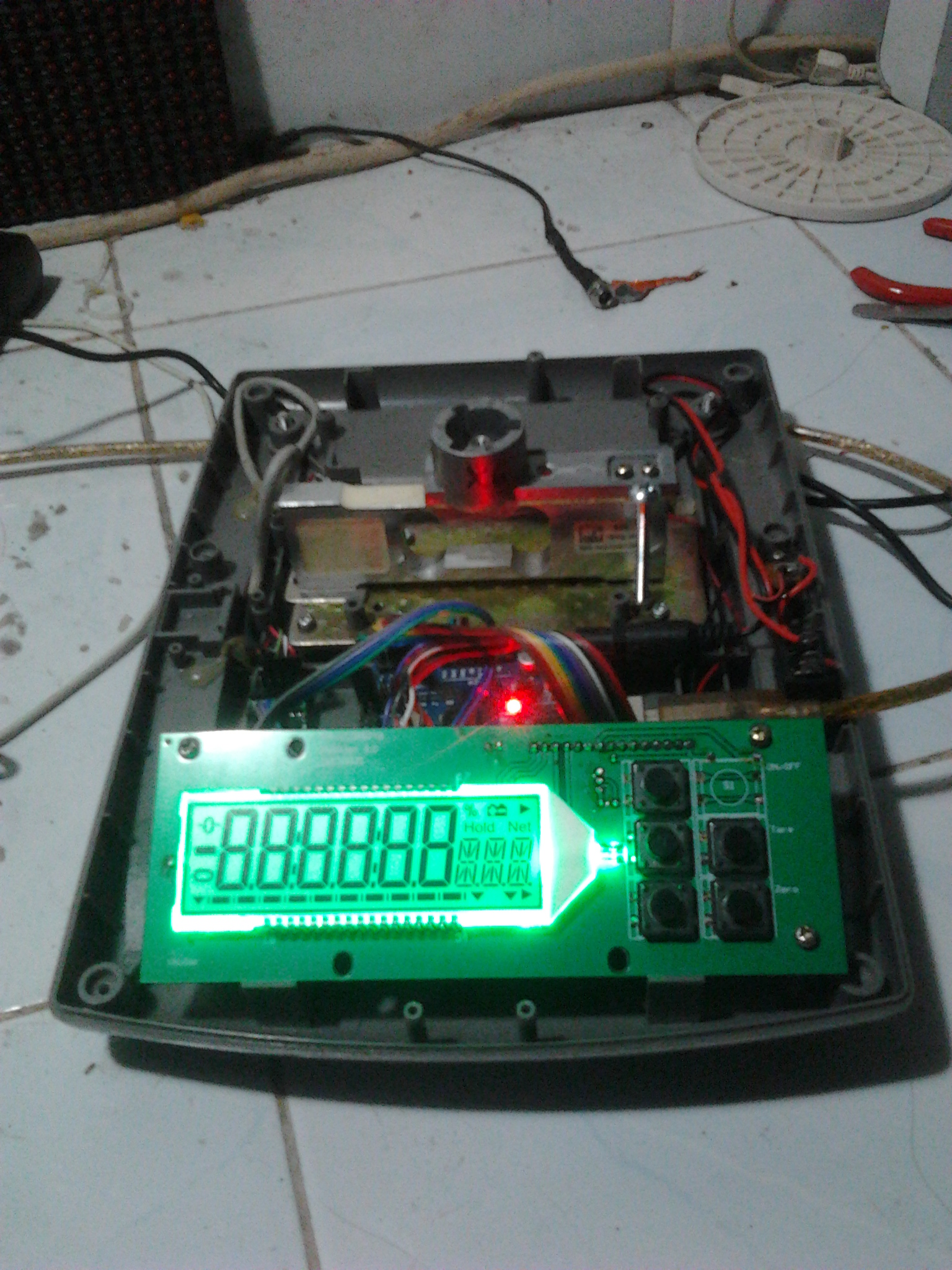 Timbangan digital presisi dan lcd pabrikan dengan arduino – Semesin